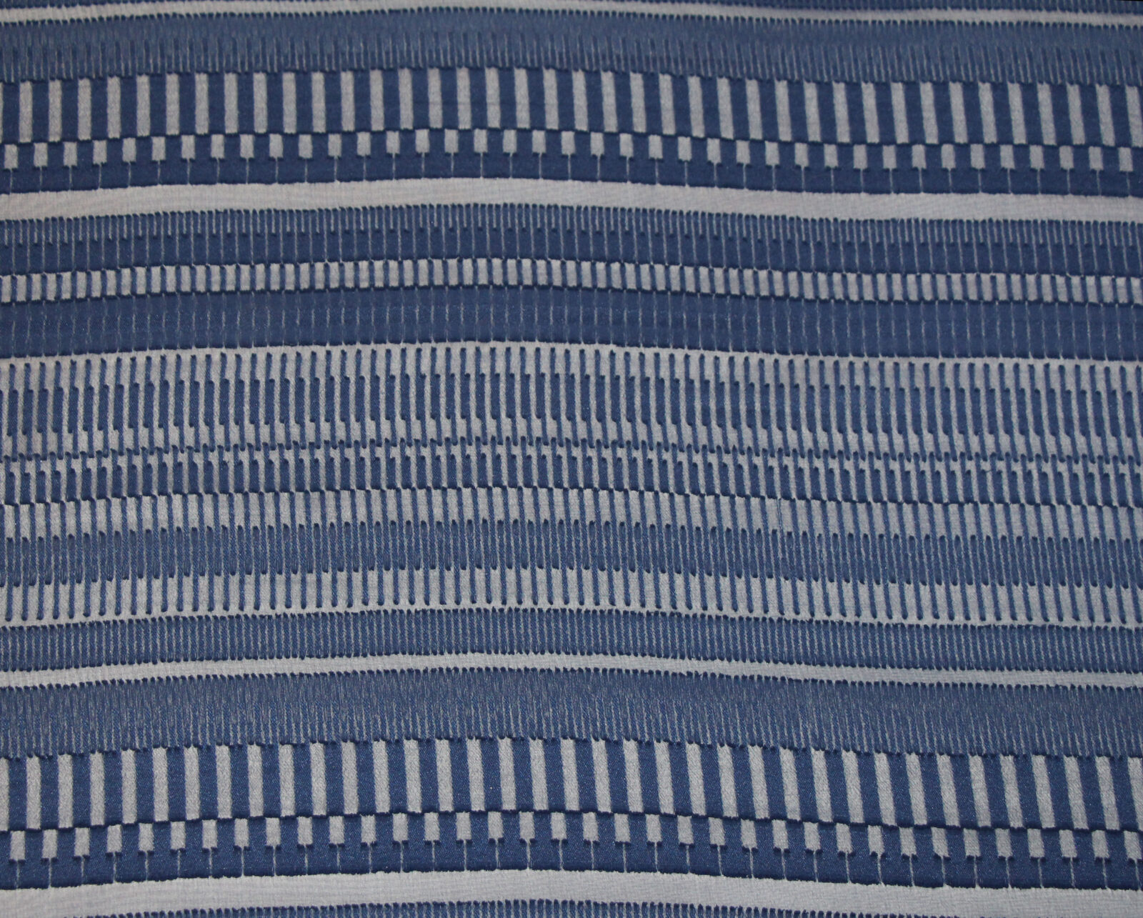 Geo Texture – Brite Navy | wildbirdfabric